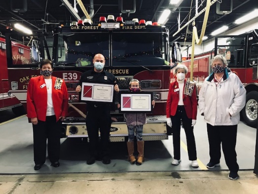 What is a Community Service Award? And How Do I Present One? | Today's DAR